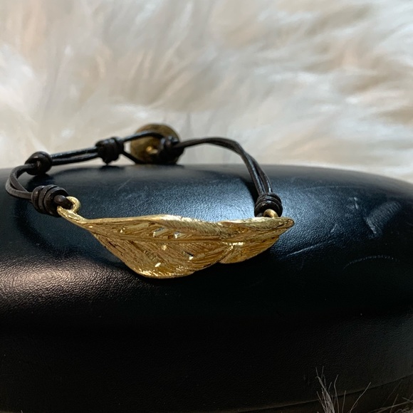 Chloe + Isabel | Jewelry | New Chloe Isabel Leaf Necklace Bracelet Set ...